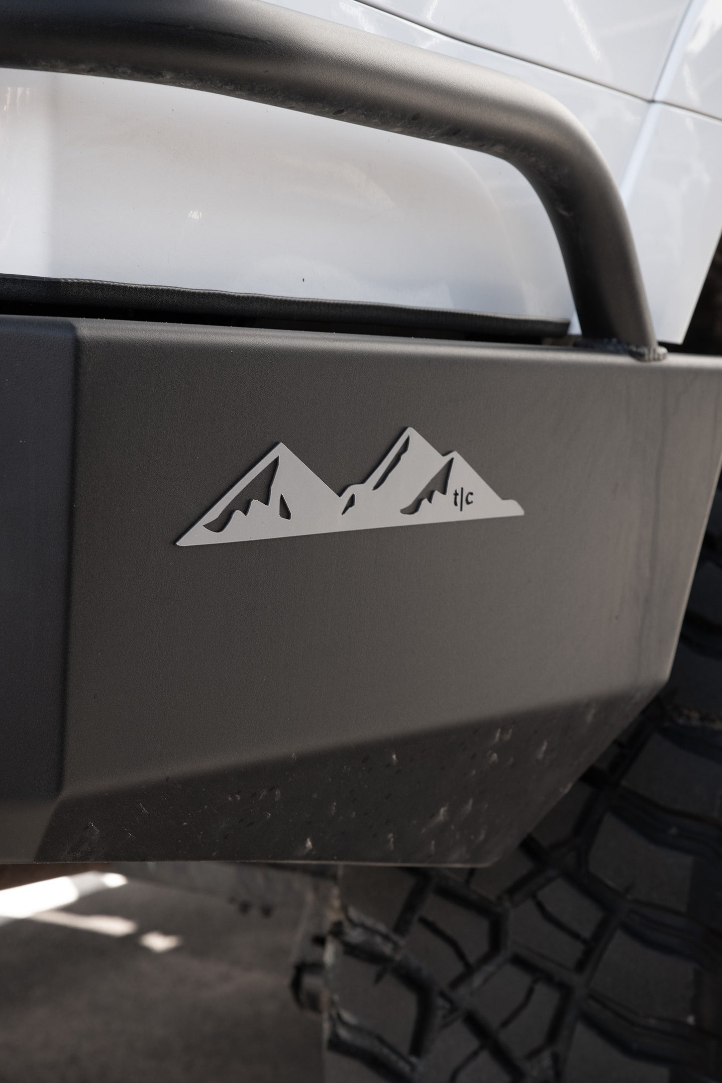 Tactilian Universal Mountain Range Magnet — Overland Depot